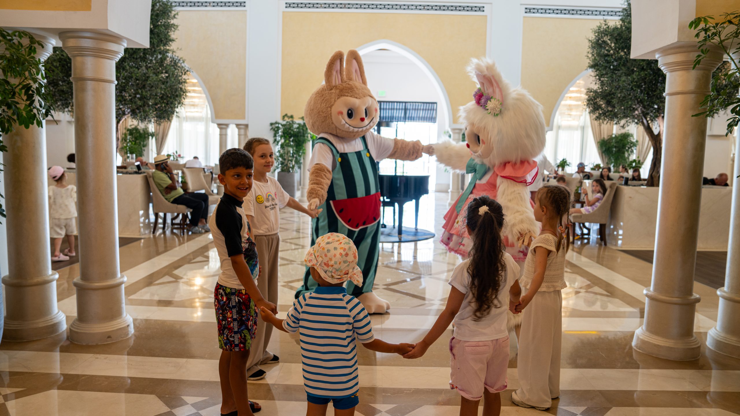 Families and Kids Can Get a Chance to Meet Life-sized Labubu Dolls ...